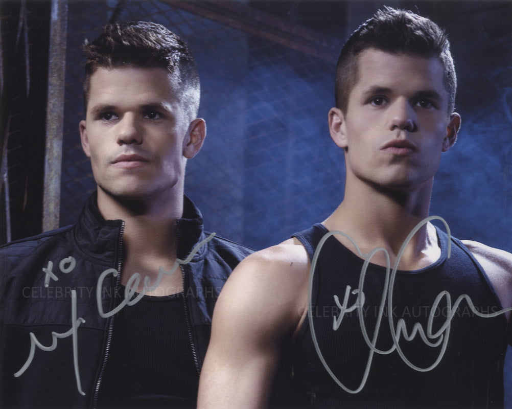 MAX CARVER & CHARLIE CARVER as Aiden & Ethan - Teen Wolf – Celebrity ...