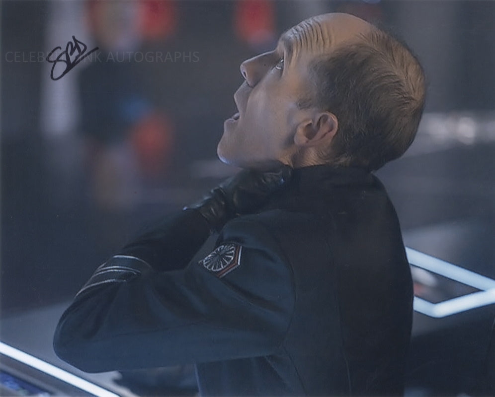 SIMON PAISLEY DAY as General Quinn - Star Wars: Rise Of Skywalker ...