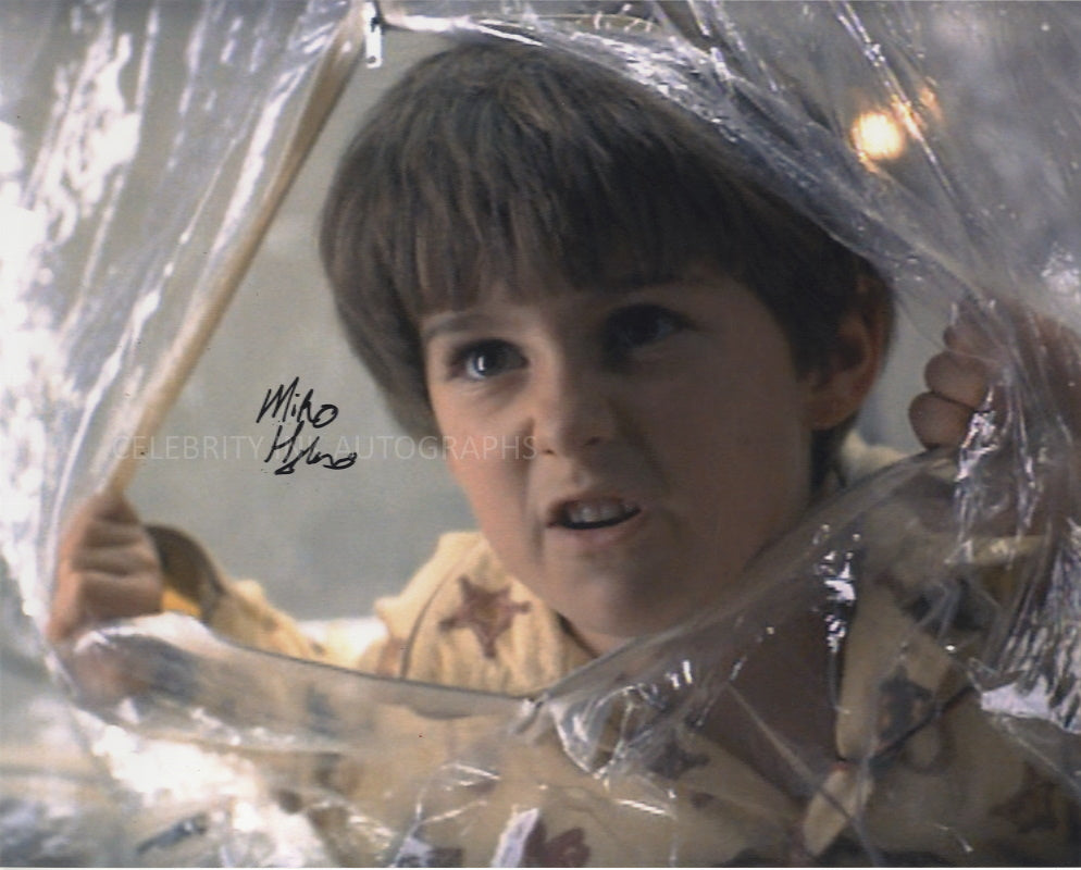 MIKO HUGHES as Dylan Porter - New Nightmare – Celebrity Ink Autographs