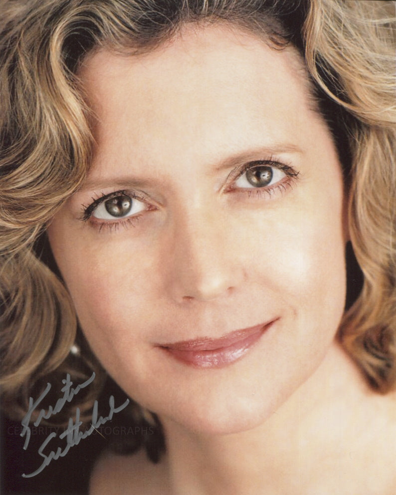 KRISTINE SUTHERLAND as Joyce Summers - Buffy The Vampire Slayer ...
